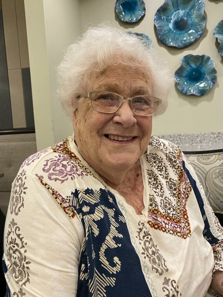 Resident Ambassadors Welcome Newcomers at Paul’s Run